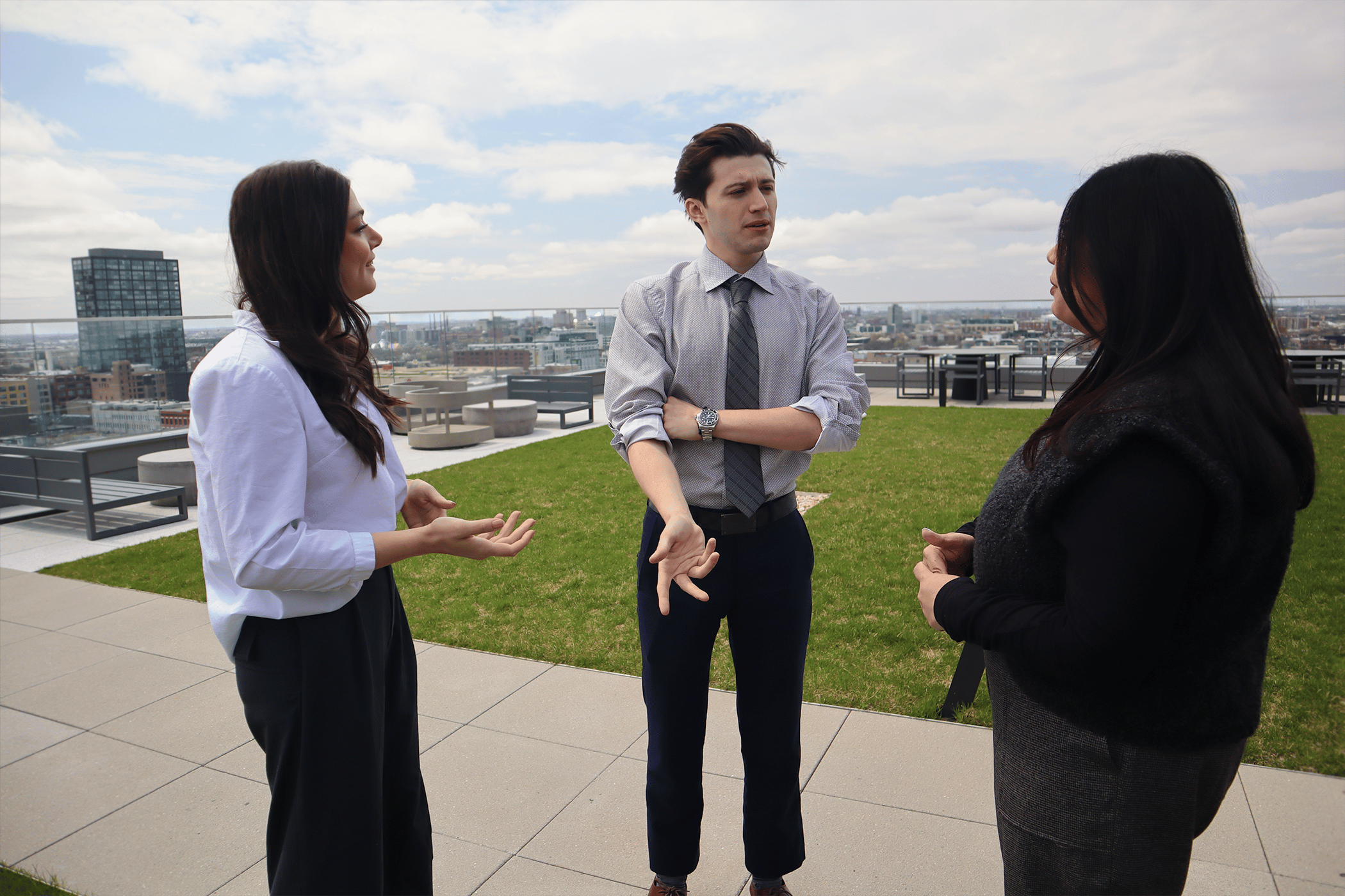 What is an Apartment Locator? – AptAmigo Apartment Locators