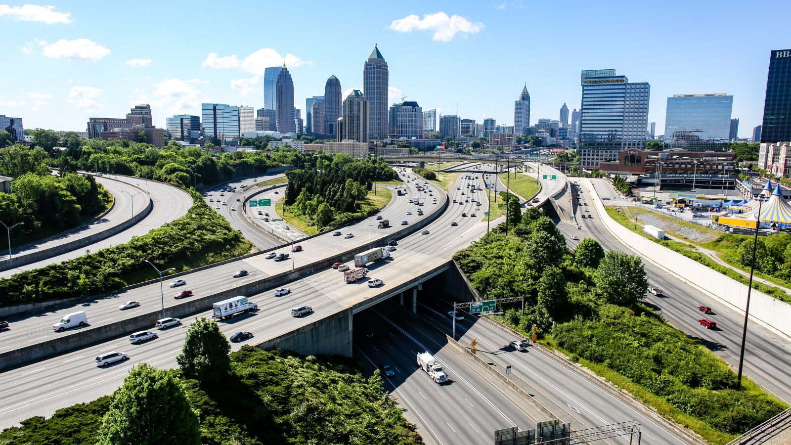 Midtown vs Downtown Atlanta: A Neighborhood Comparison