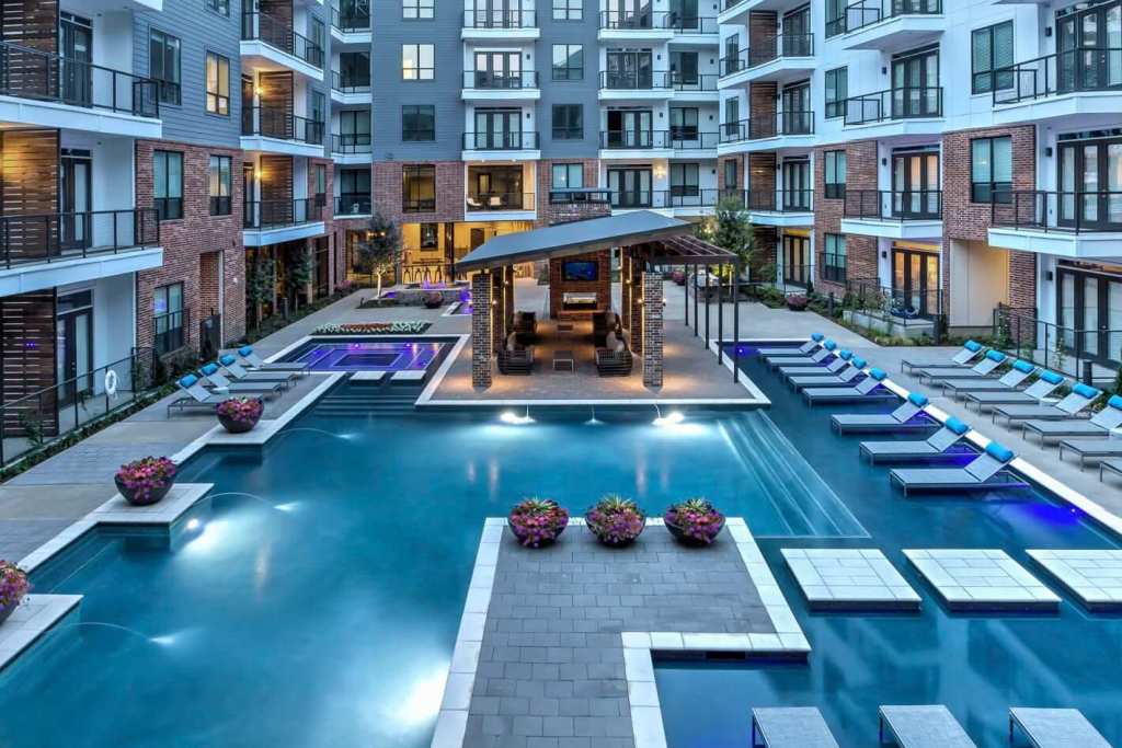 Best Luxury High-Rise Apartments in Dallas, TX