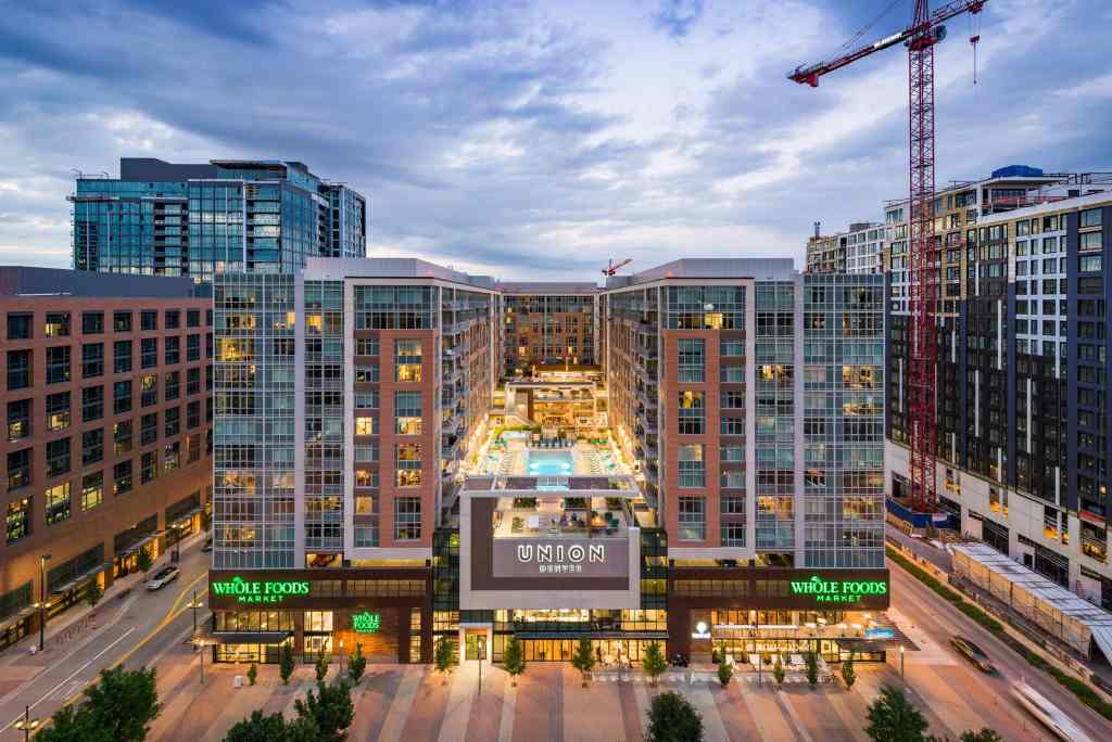 The Best Apartment Pools in Denver
